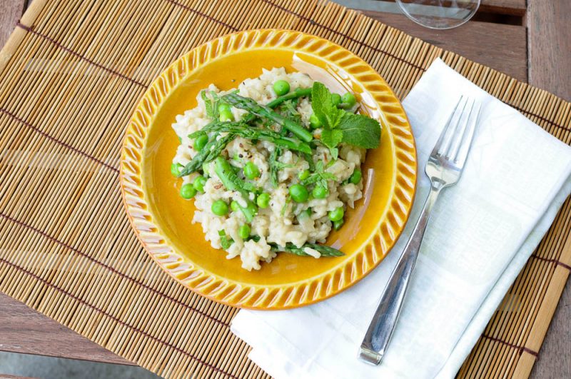 Asparagus Risotto with Peas and Mint {vegan} - Caitlin Ball